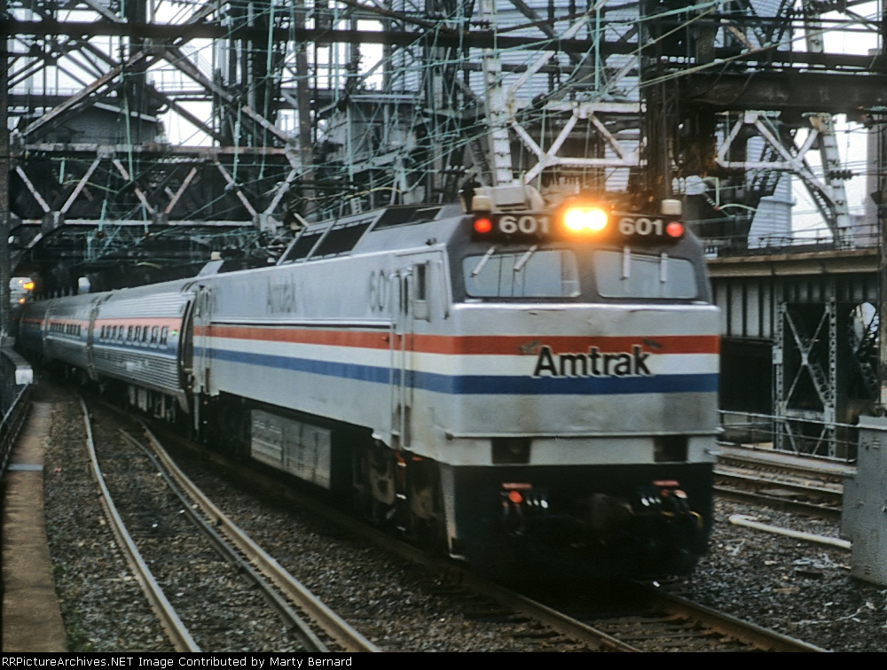 AMTK 601 Arriving With Clocker #629